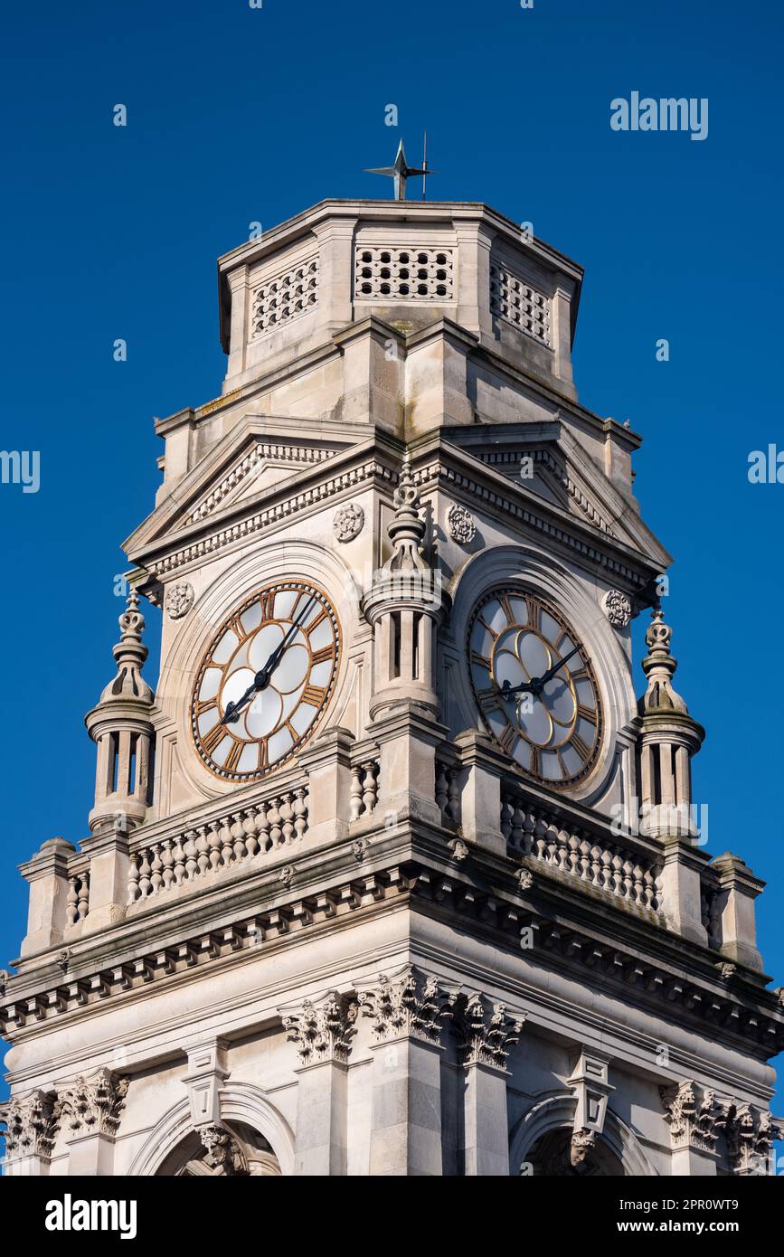 Close up image of the clock and tower of the Guildhall in Portsmouth ...