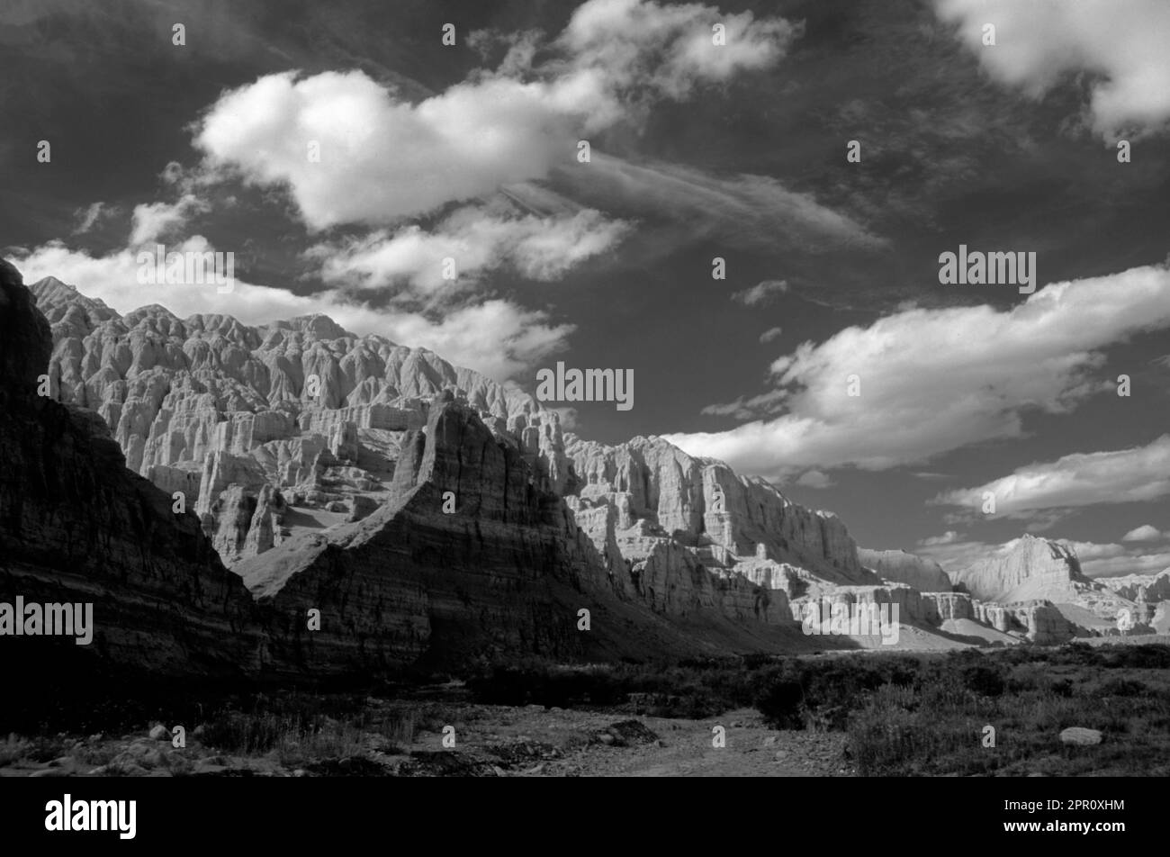 Deep GORGE the size of the Grand Canyon on route to the GUGE KINGDOM ...