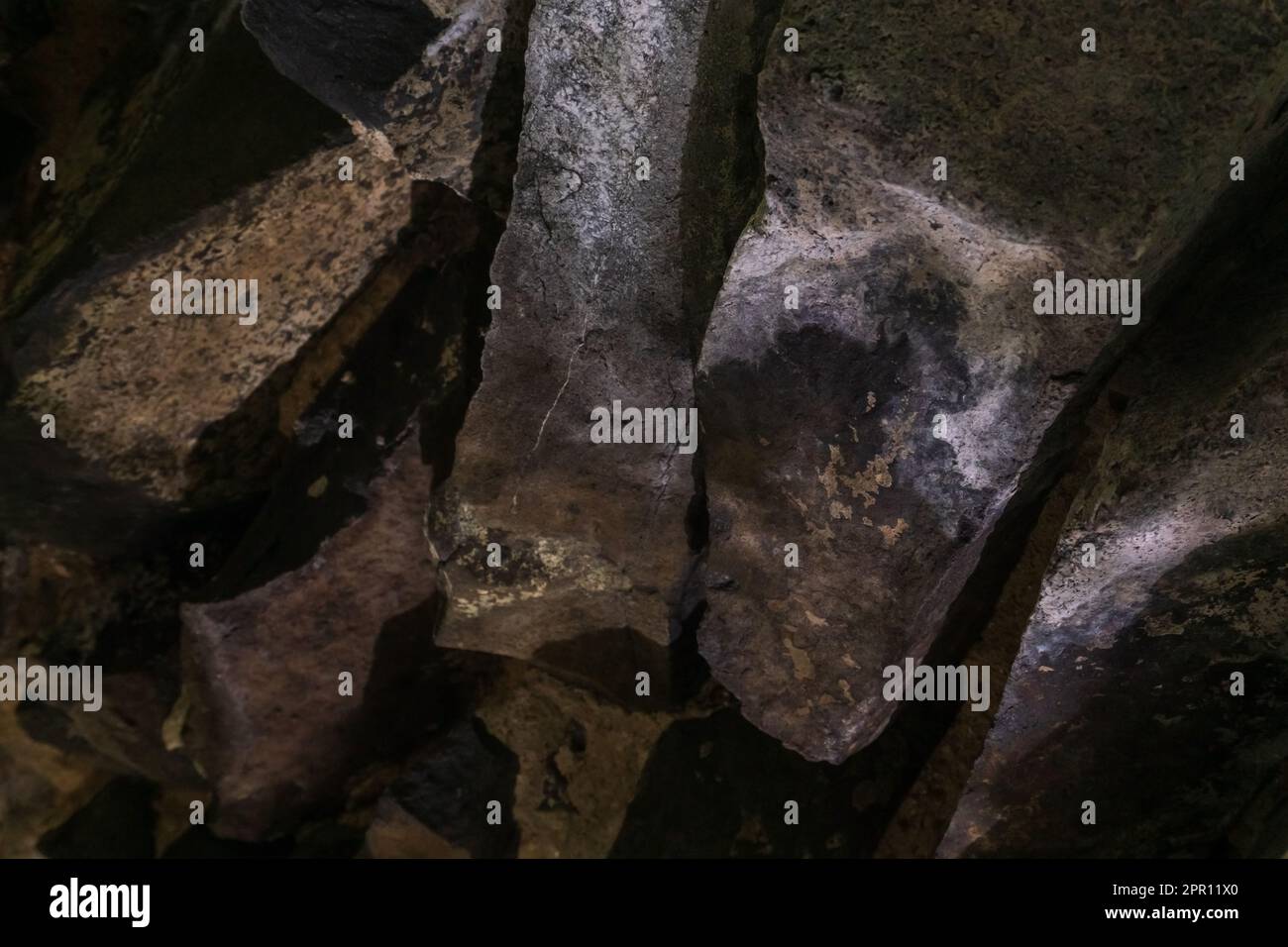 Texture of an ancient stone arch background close up Stock Photo - Alamy