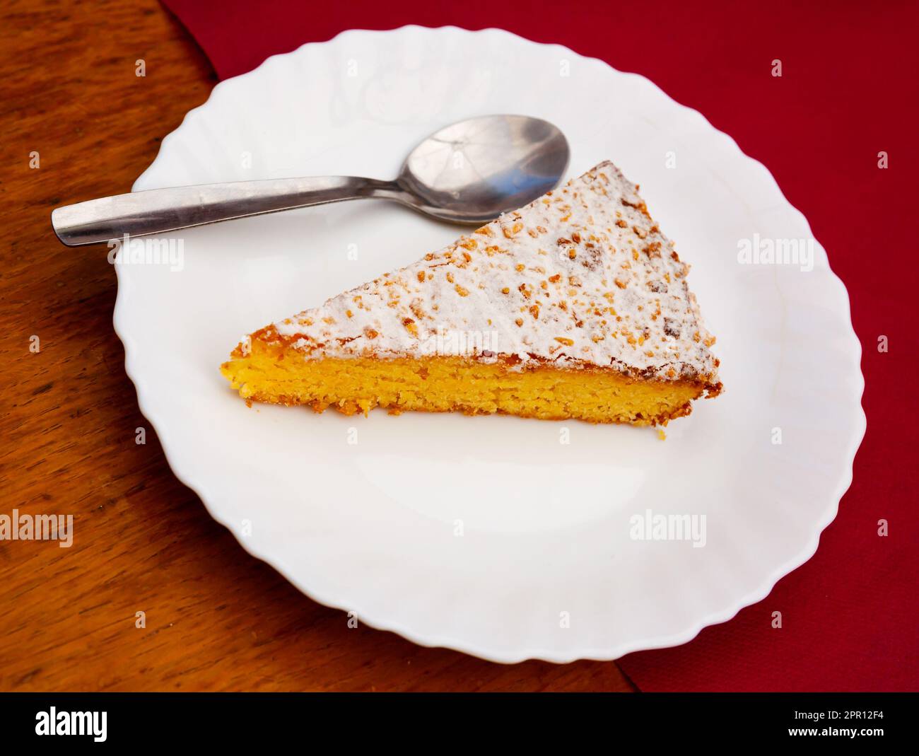 Traditional Spanish almond cake Tarta de Santiago Stock Photo - Alamy