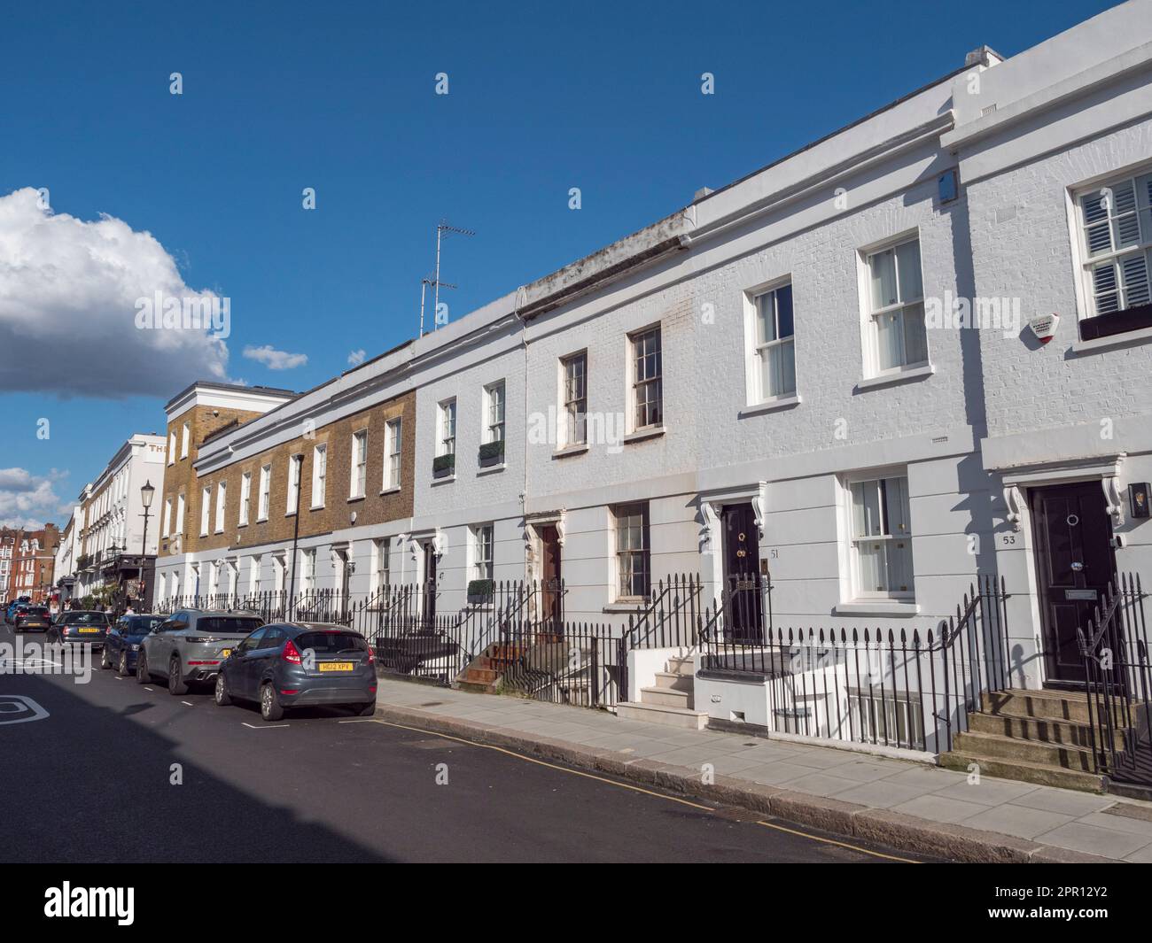 General view of houses on Walton Street, London, SW3, UK Stock Photo ...