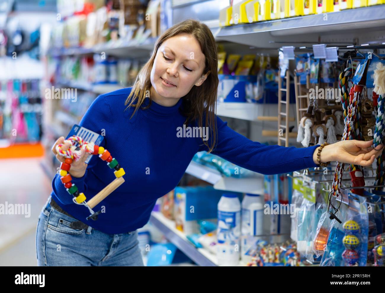 Canine enrichment hi-res stock photography and images - Alamy