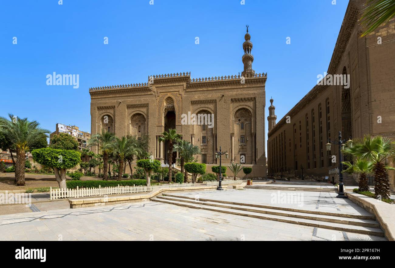 Al-Rifa'i Mosque in Cairo Stock Photo - Alamy