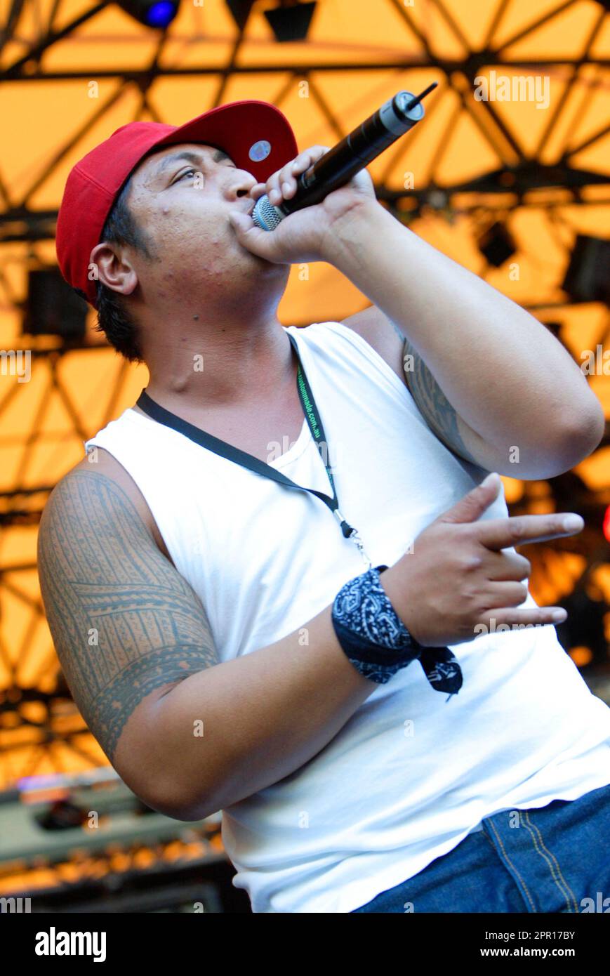 Scribe performing live at Homebake 2007, Australia’s annual outdoor ...