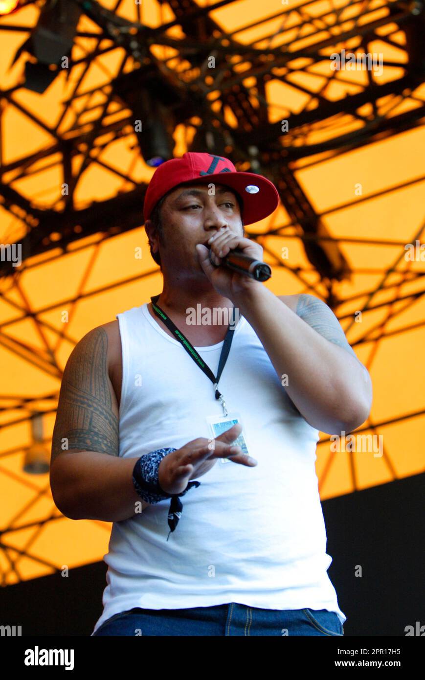 Scribe performing live at Homebake 2007, Australia’s annual outdoor ...