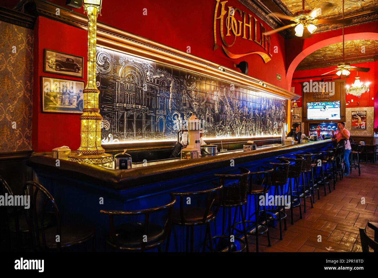 Iluminación de bar hi-res stock photography and images - Alamy