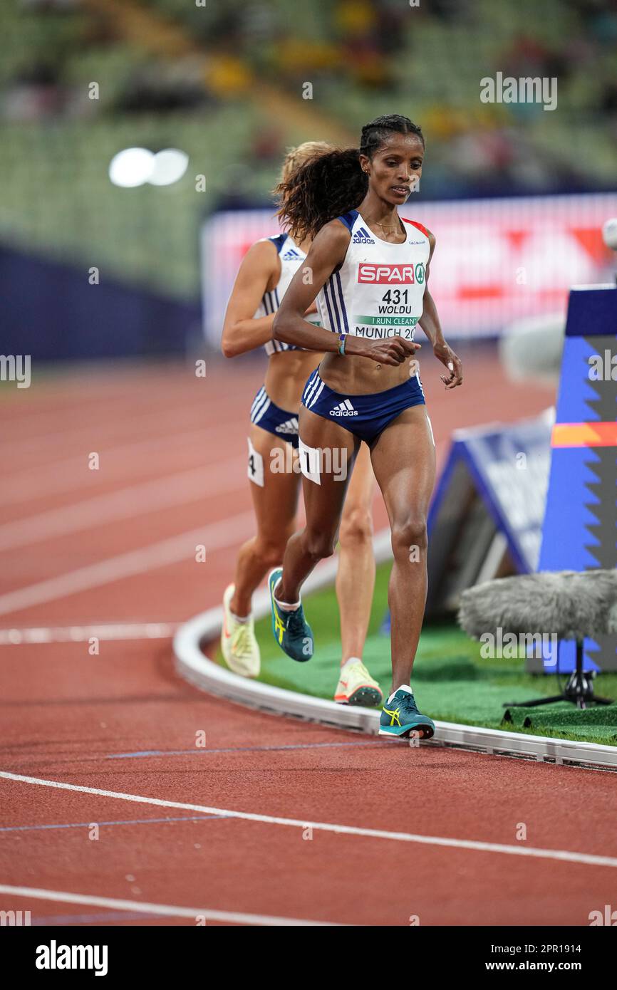 Mekdes Woldu participating in the 10.000 meters at the 2022 European ...