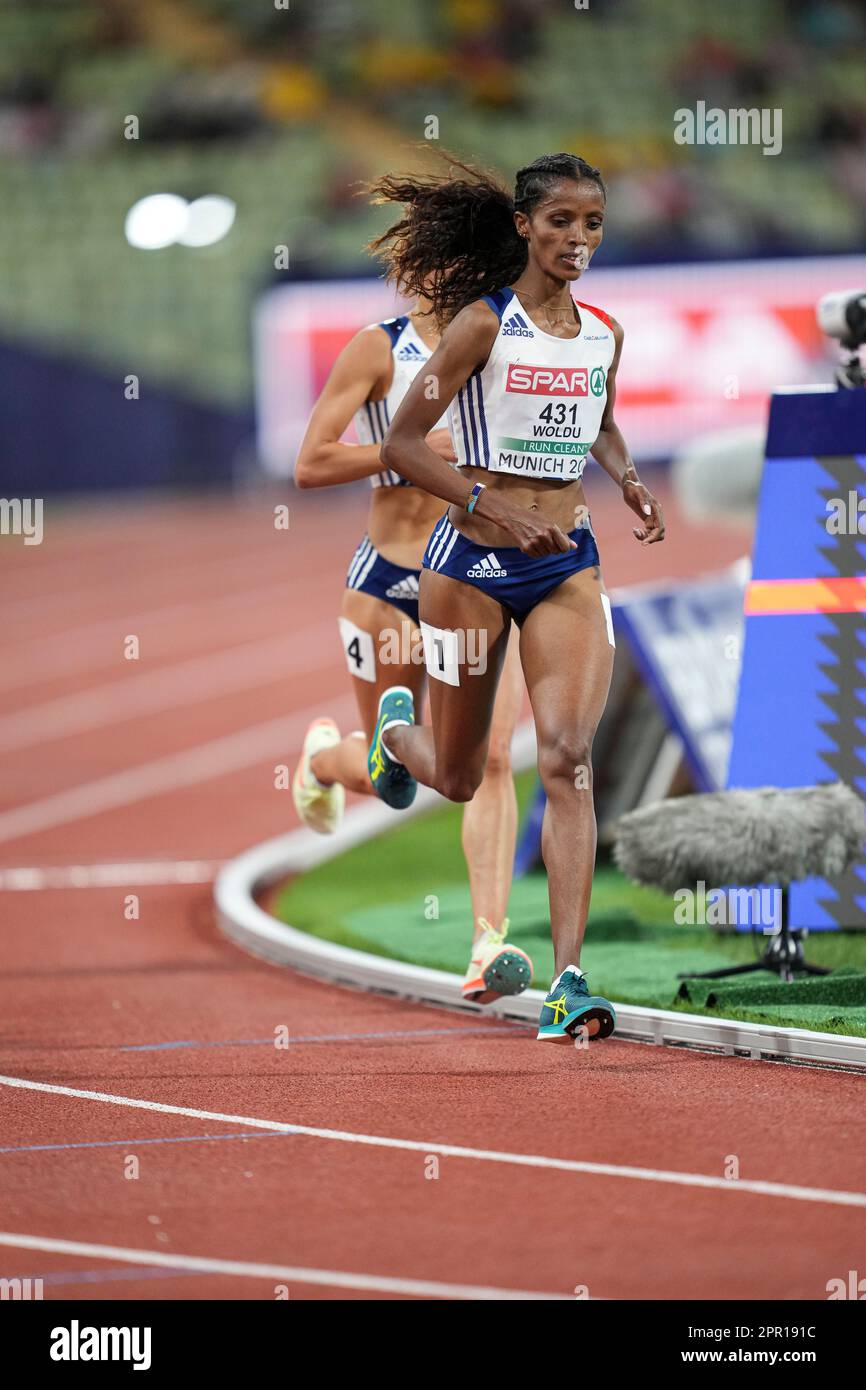 Mekdes Woldu participating in the 10.000 meters at the 2022 European ...