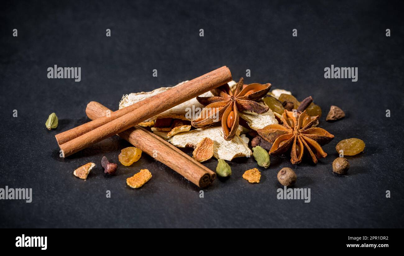 Mulled wine ingridient spices, cinnamon, star anise, orange, badian ...