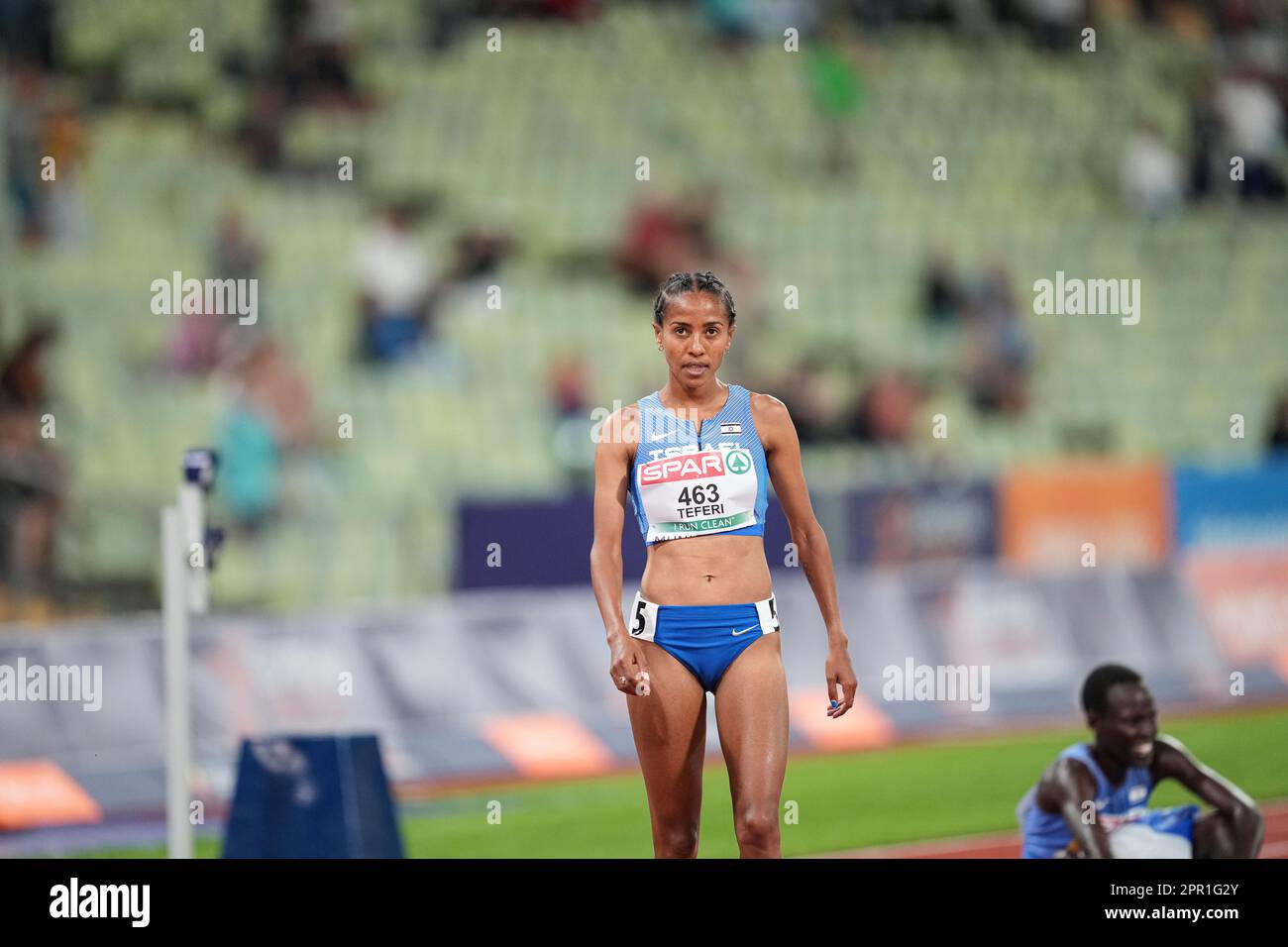 Selamawit Teferi participating in the 10.000 meters at the 2022 ...