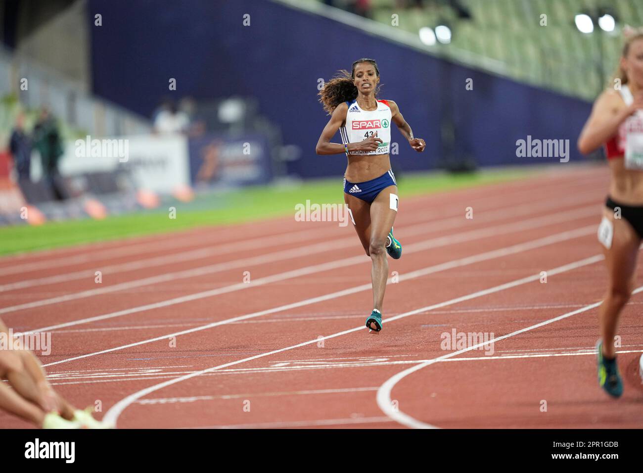 Mekdes Woldu participating in the 10.000 meters at the 2022 European ...