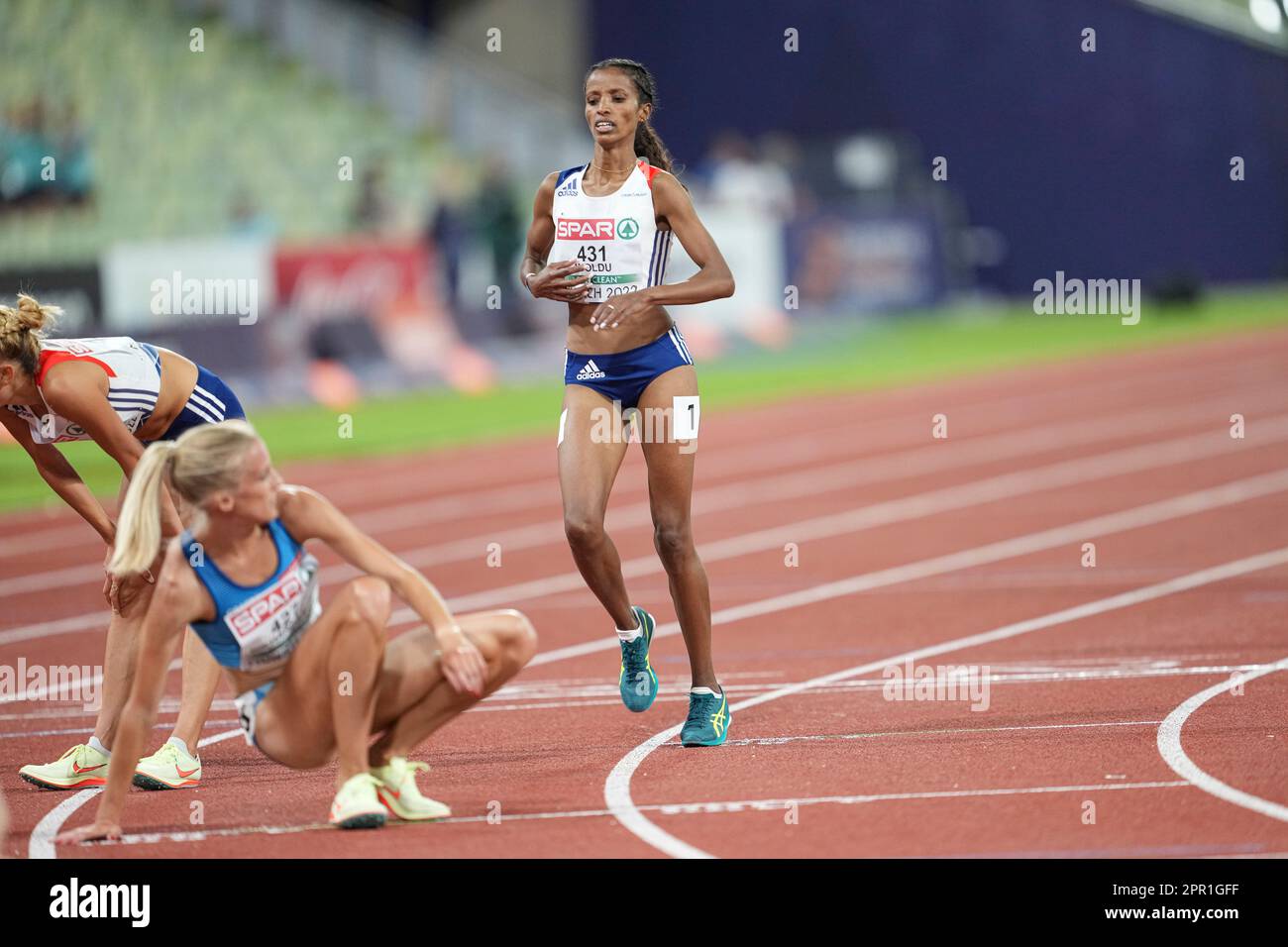 Mekdes Woldu participating in the 10.000 meters at the 2022 European ...