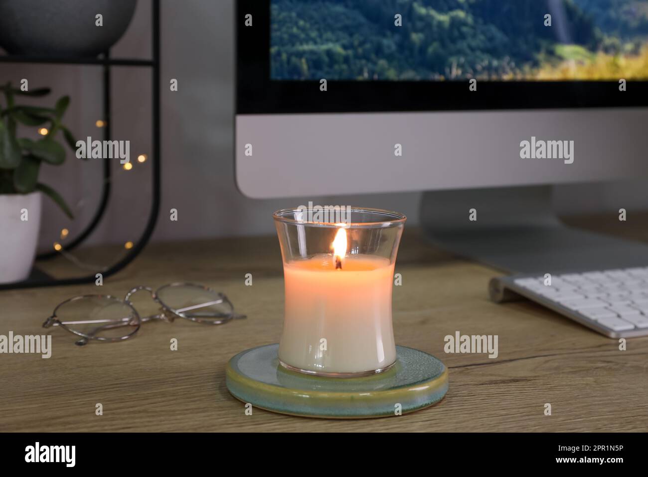 Burning workspace hi-res stock photography and images - Alamy