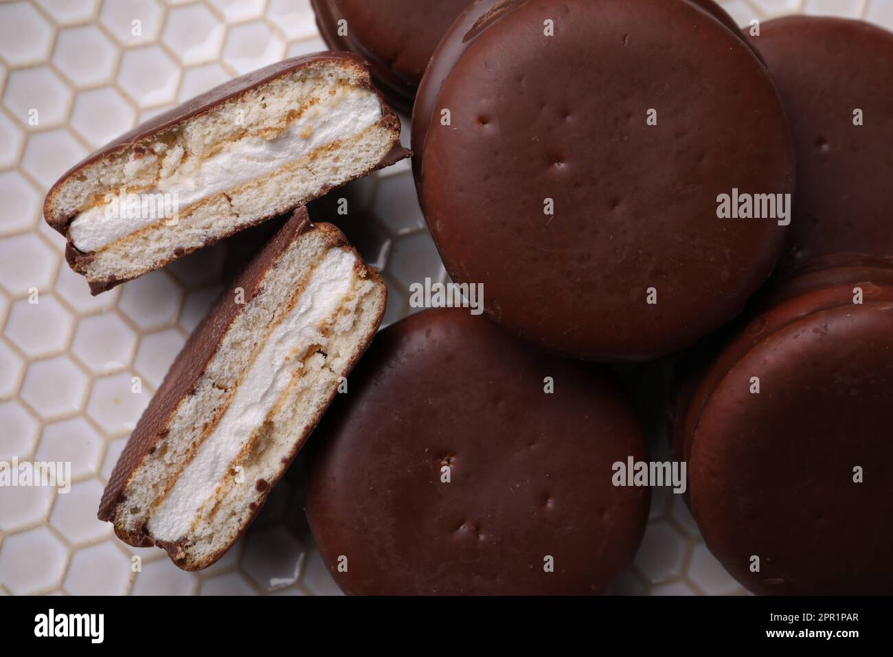 Tasty choco pies, top view. Snack cakes Stock Photo - Alamy