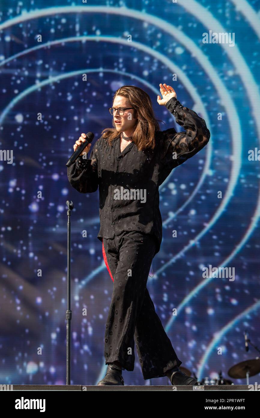 Wild Club Lead Singer