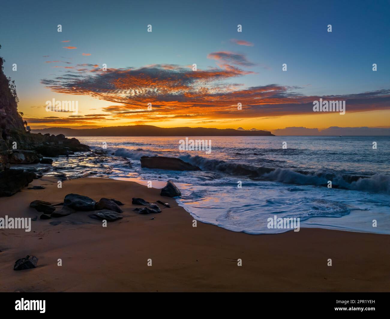 Pearl beach nsw australia hi-res stock photography and images - Alamy