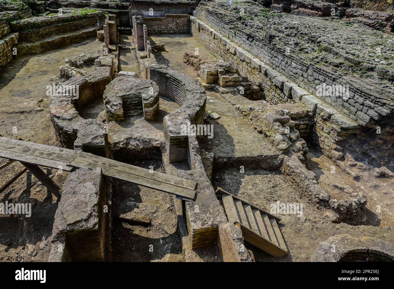 (230426) -- ISTANBUL, April 26, 2023 (Xinhua) -- This photo taken on ...