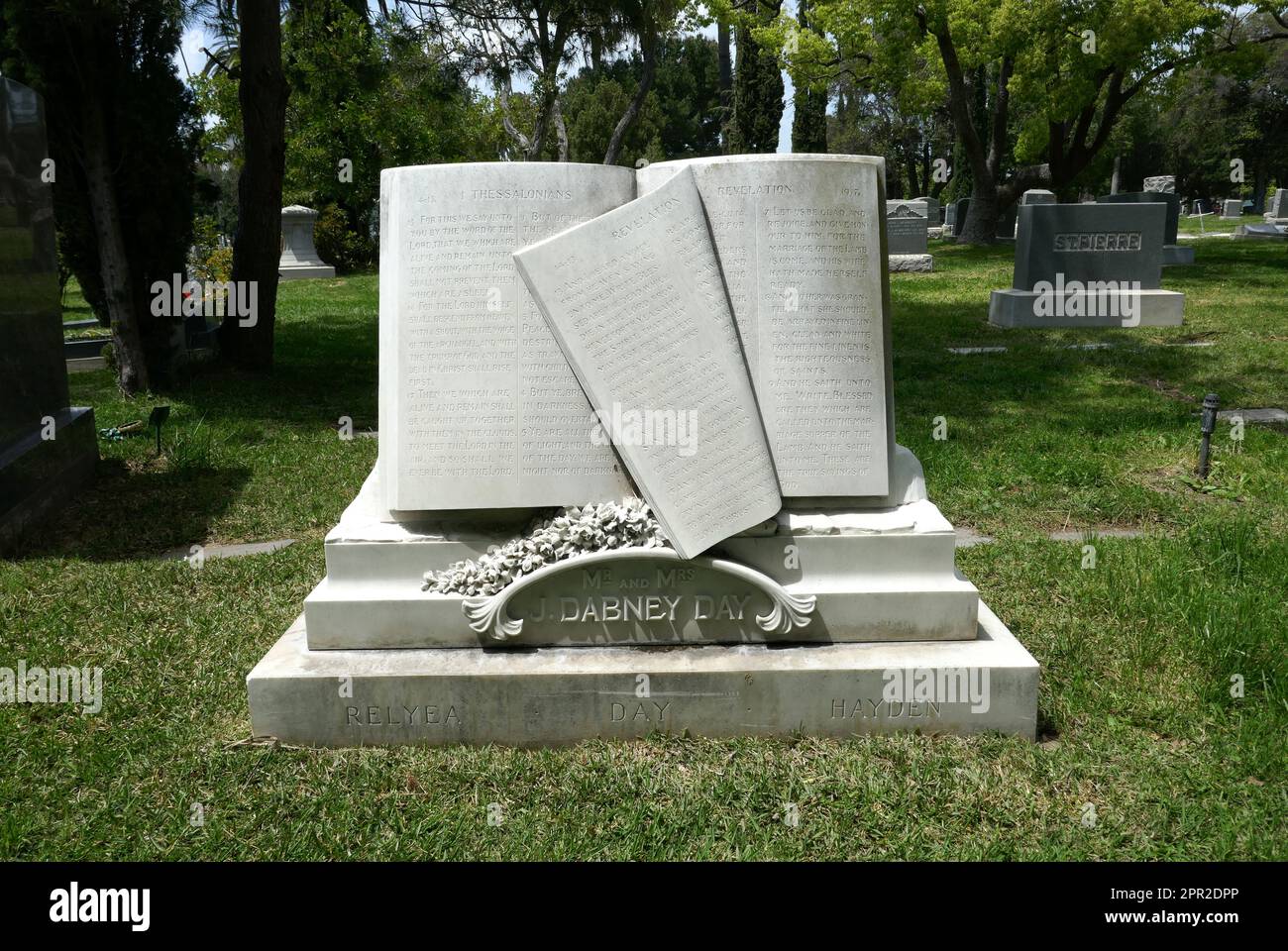 Los Angeles, California, USA 22nd April 2023 John Dabney Gray Grave at ...