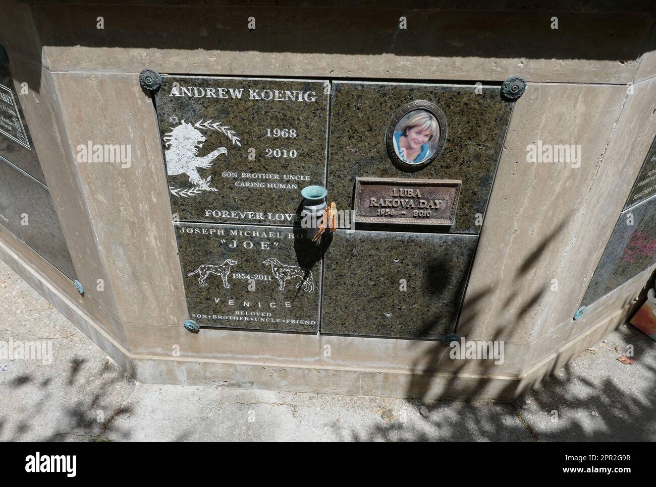 Los Angeles, California, USA 22nd April 2023 Actor Andrew Koenig Grave at Hollywood Forever ...