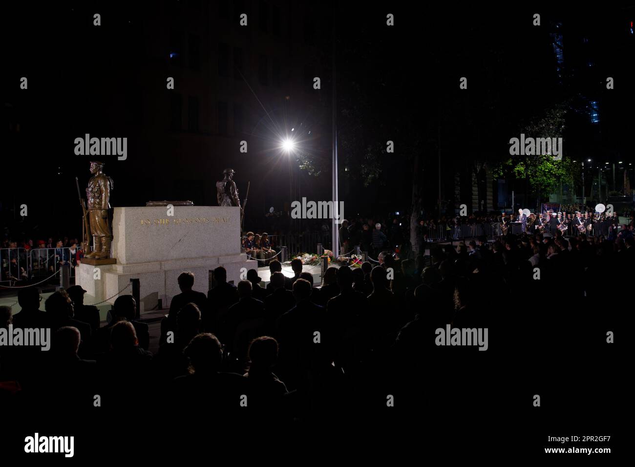 Wreath laying cenotaph hi-res stock photography and images - Alamy