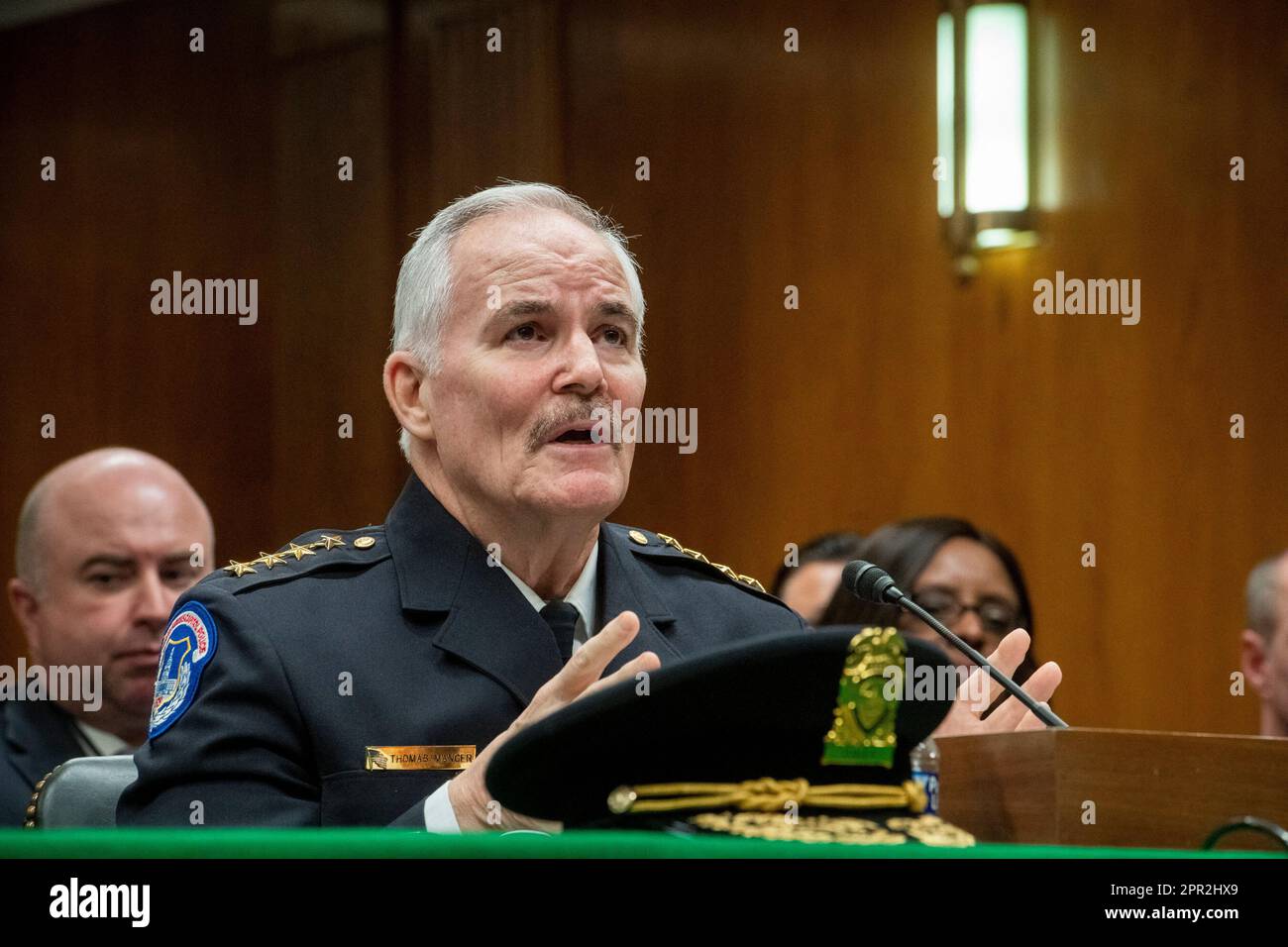 Us capitol united states capitol police chief j thomas manger hi-res ...
