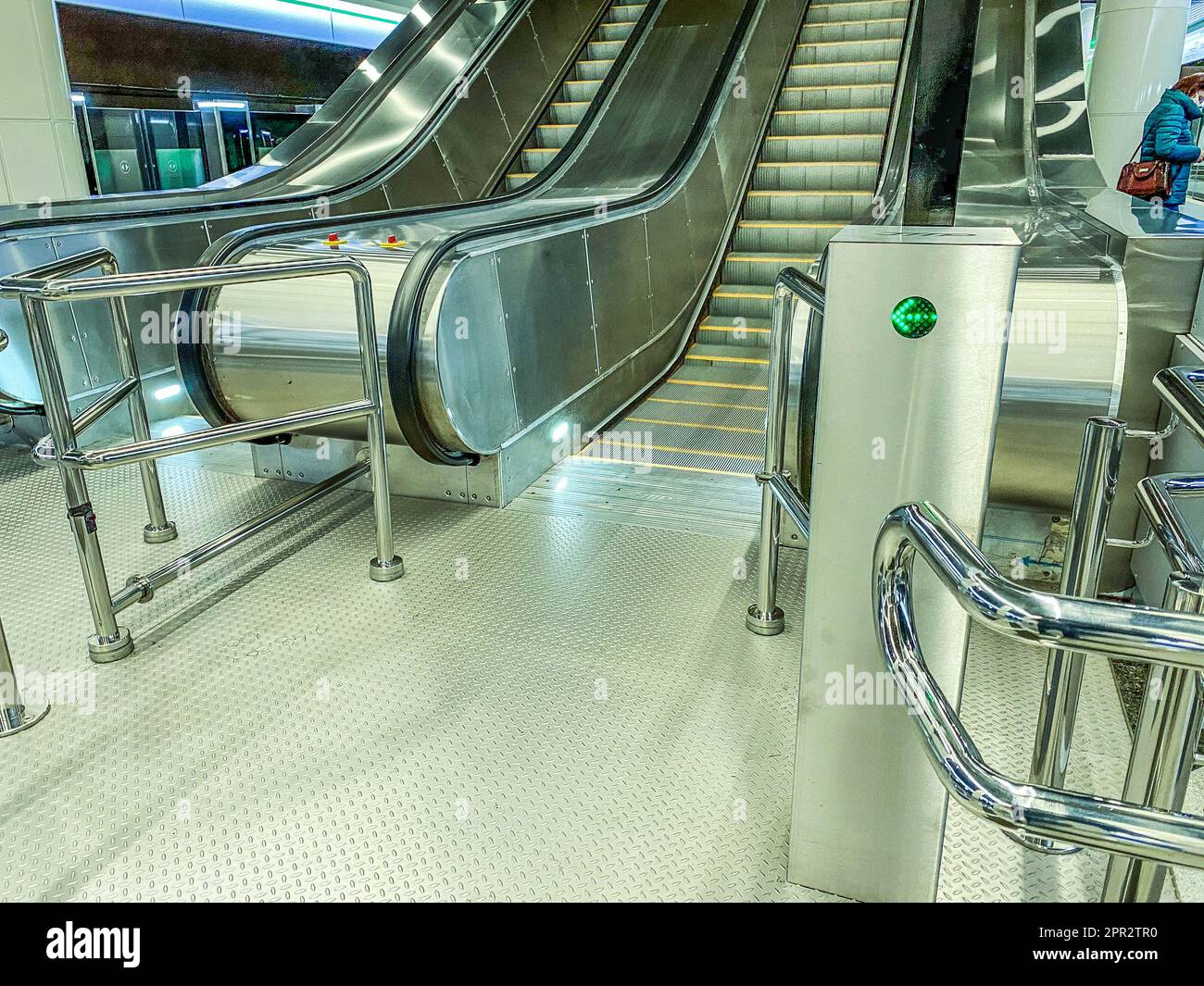 Fast escalator descent hi-res stock photography and images - Alamy