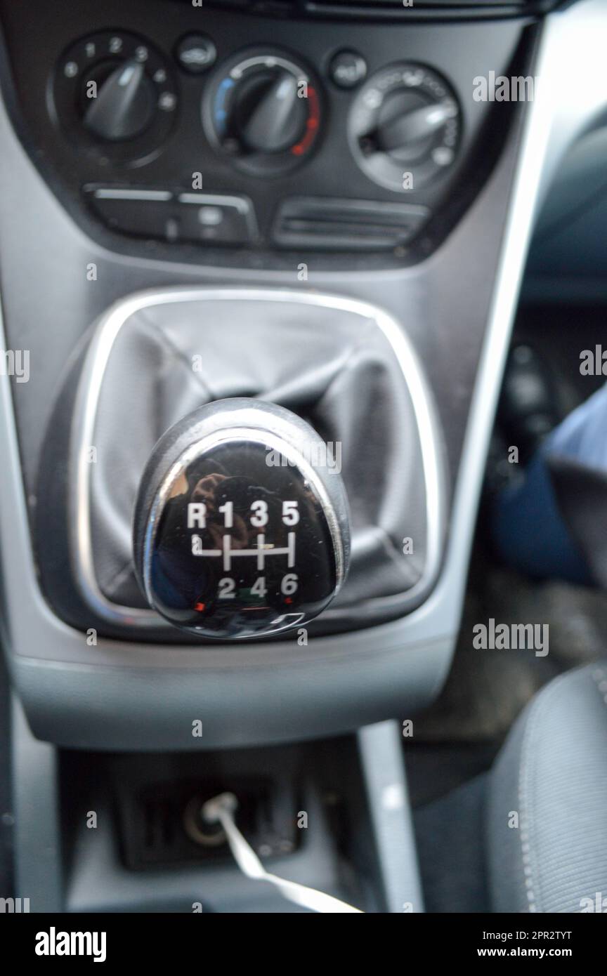 6 speed gearbox hi-res stock photography and images - Alamy