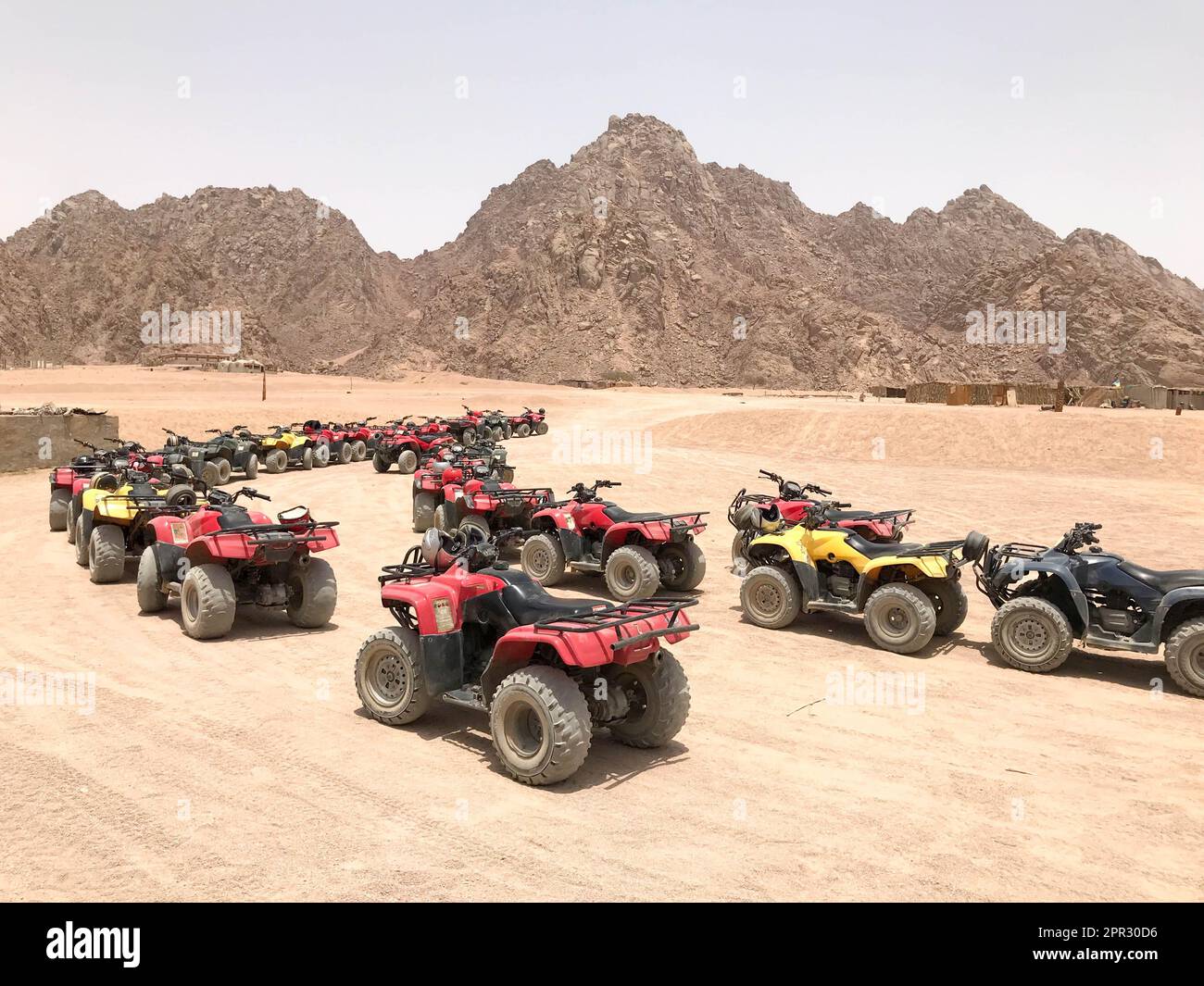 Desert off road recreation trail hi-res stock photography and images ...