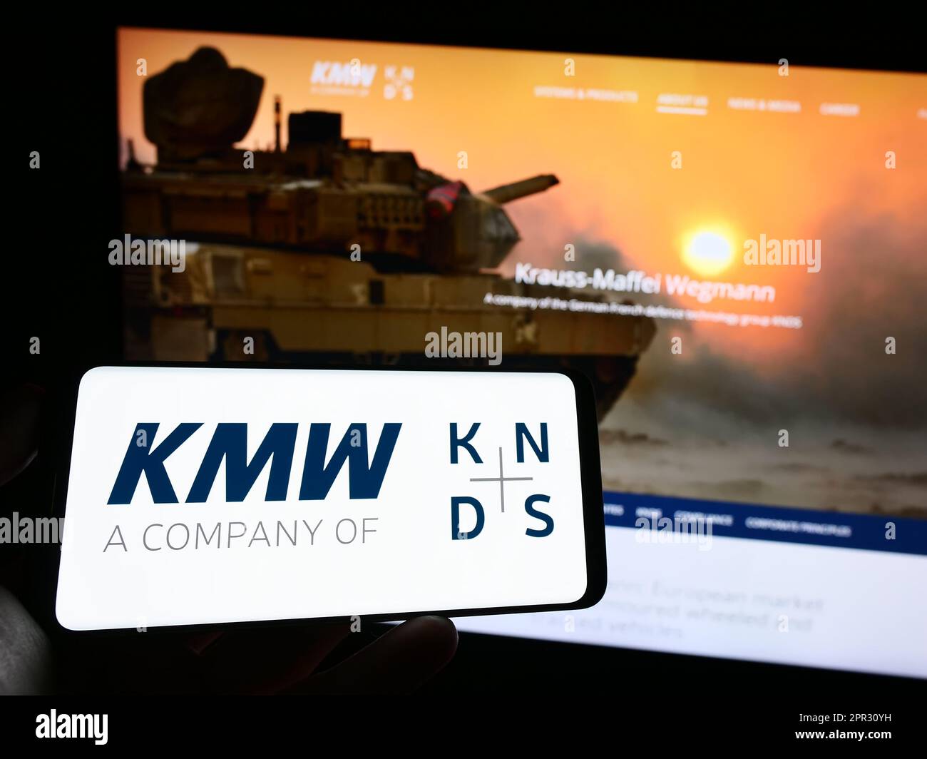 Krauss maffei wegmann logo hi-res stock photography and images - Alamy