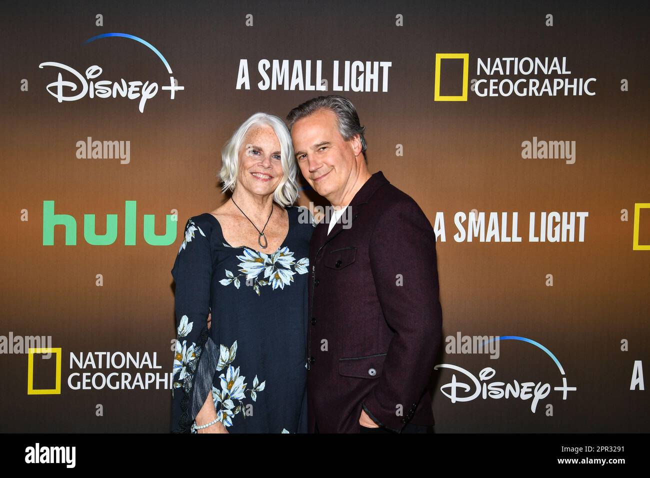 NEW YORK - APRIL 25: Joan Rater and Tony Phelan attending the National ...