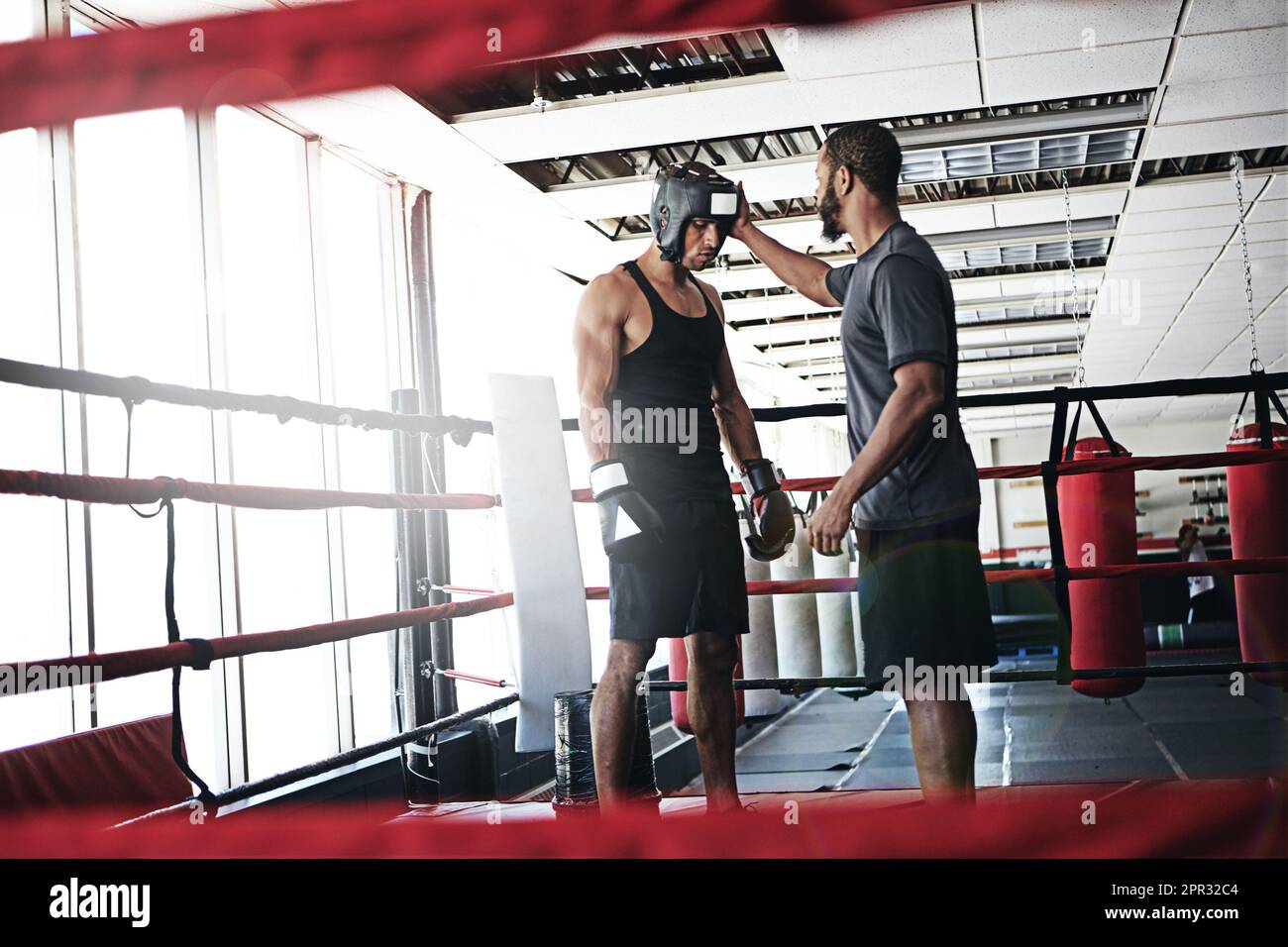Coach talking boxer boxing ring hi-res stock photography and images - Alamy