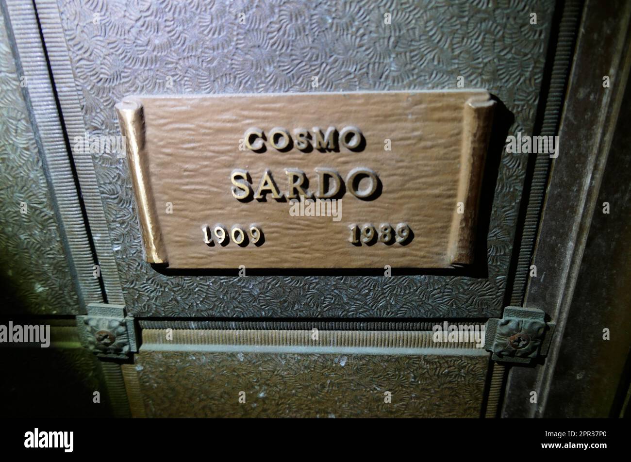 Los Angeles, California, USA 22nd April 2023 Actor Cosmo Sardo Grave in ...