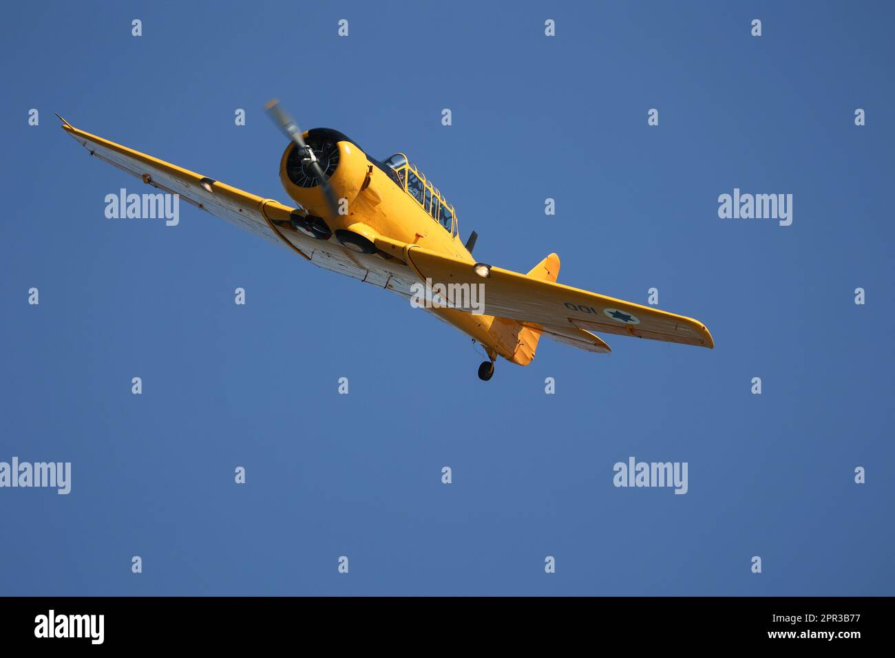 Tel Aviv, Israel. 26th Apr, 2023. A plane flies over Tel Aviv during an ...