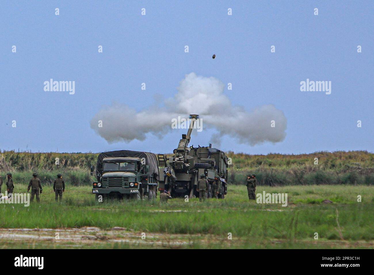 Live fire sink exercise hi-res stock photography and images - Alamy