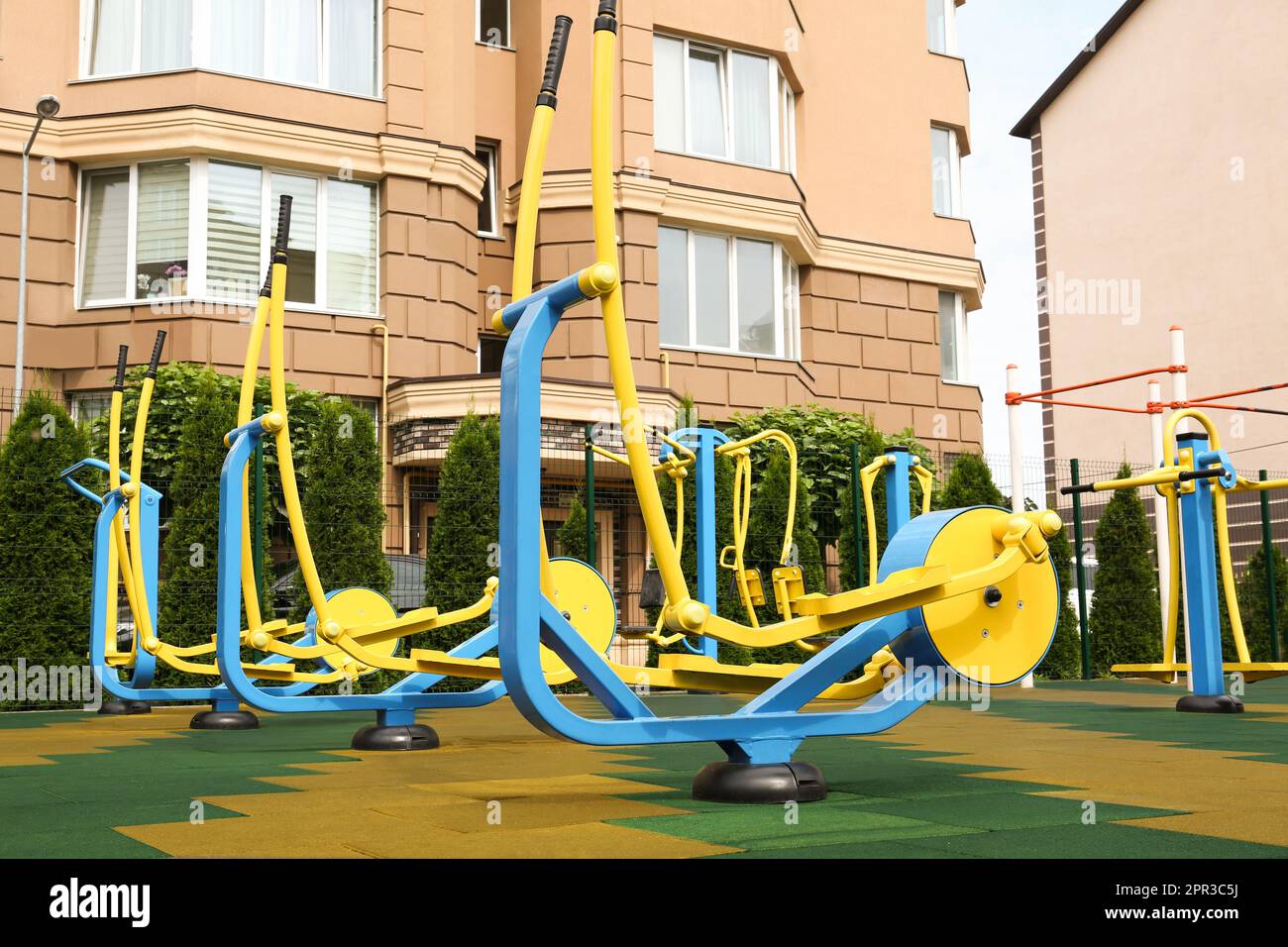 Gym exercise kindergarten hi-res stock photography and images - Alamy