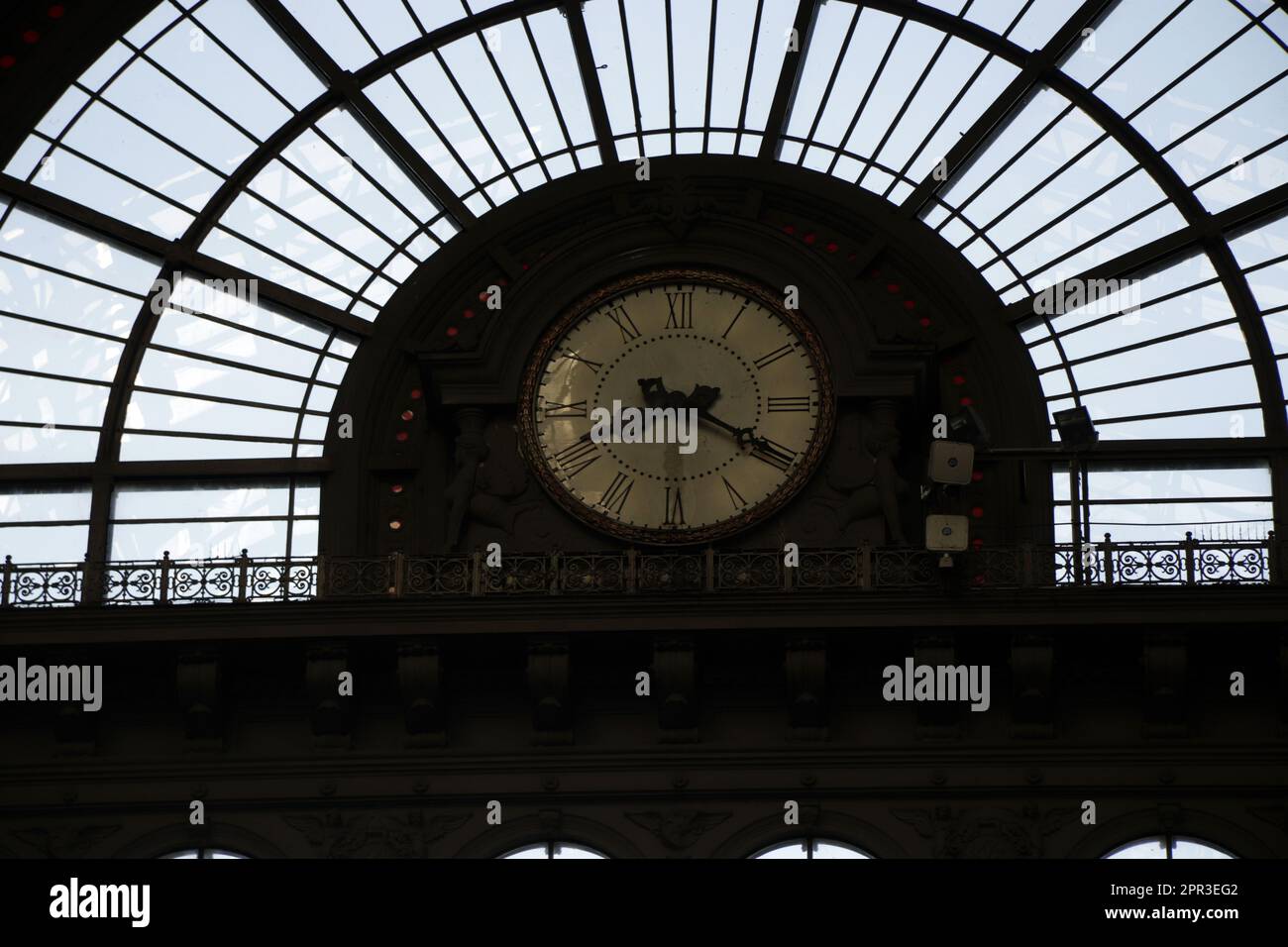 Budapest-Keleti train station Stock Photo - Alamy