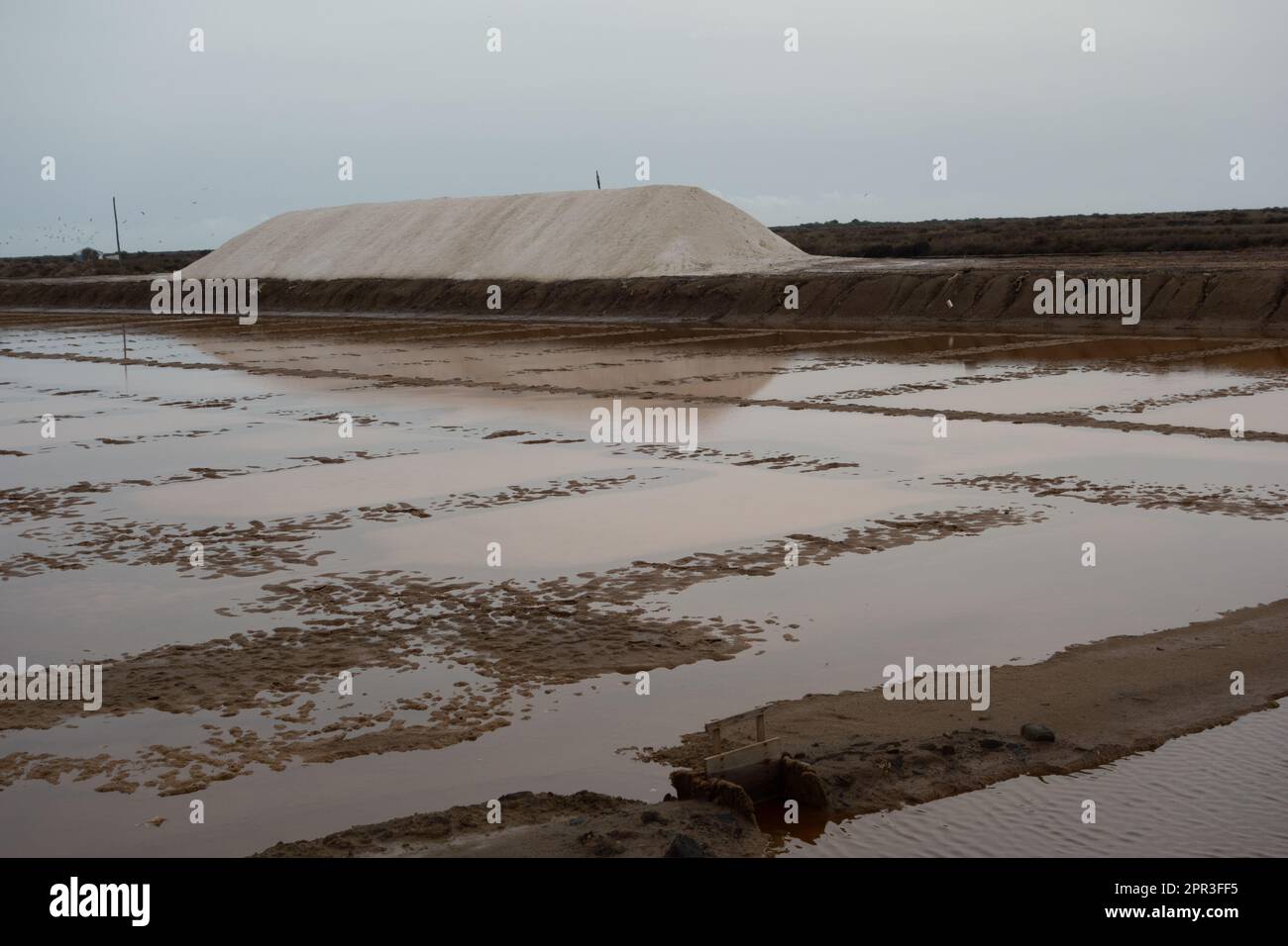 Salt pan texture hi-res stock photography and images - Alamy