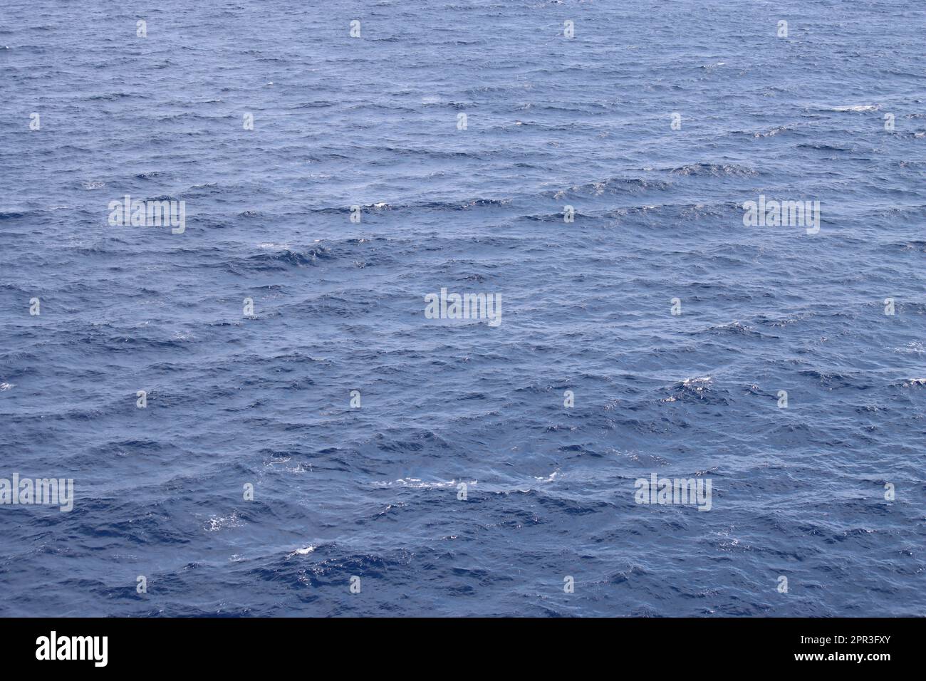 Deep sea water waves hi-res stock photography and images - Alamy