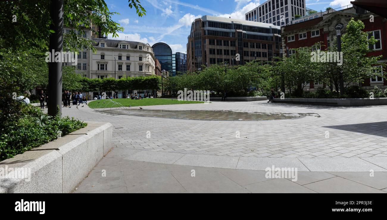 London - 05 21 2022: View from Aldgate Square Stock Photo - Alamy