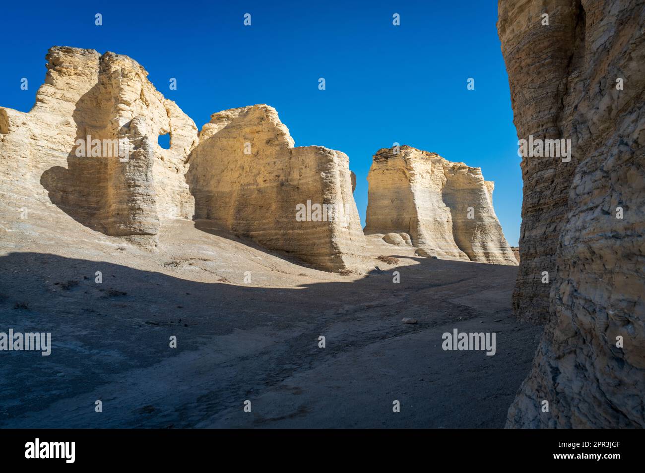 Monument Rocks, Large Chalk Formations in Kansas Stock Photo - Alamy