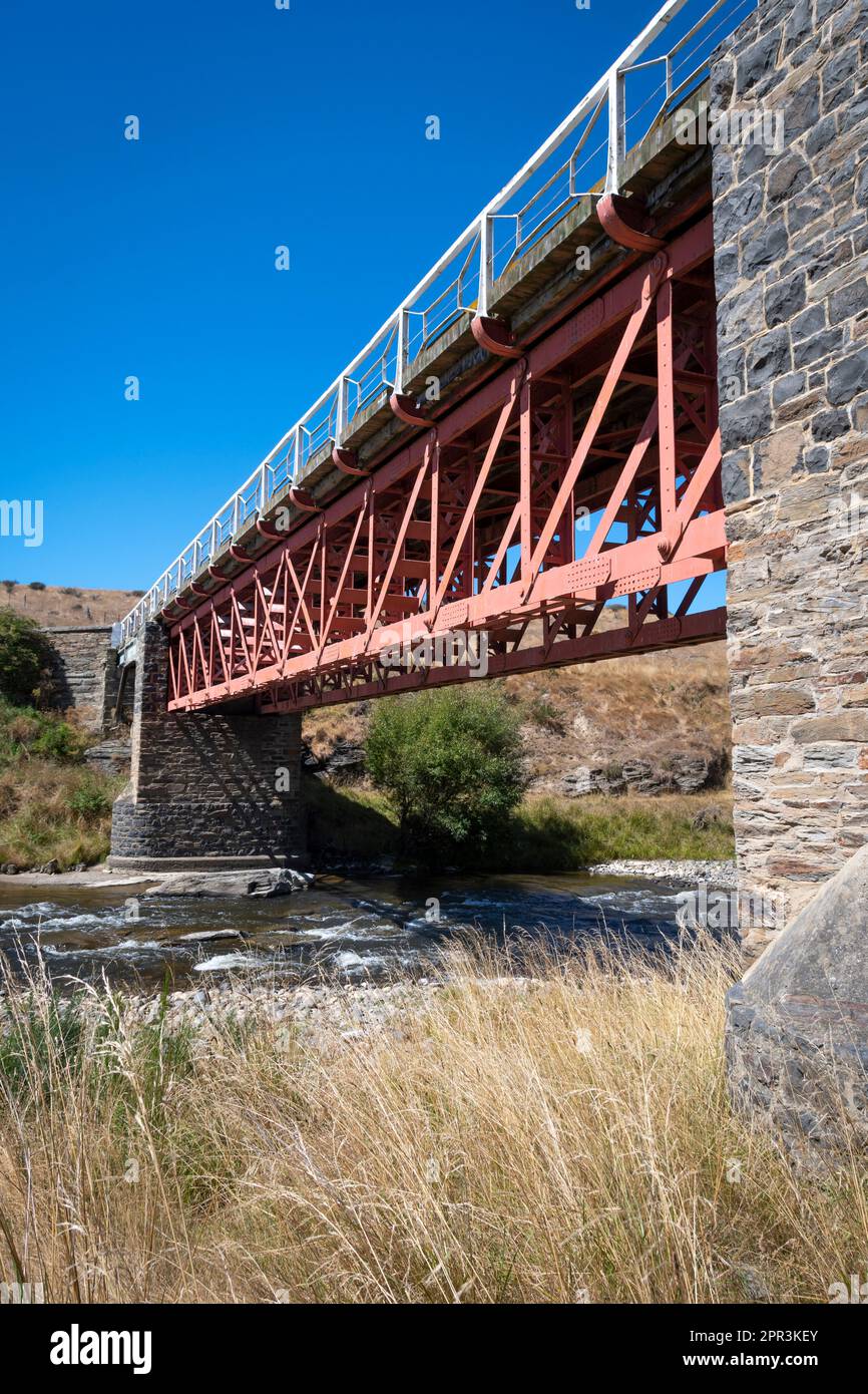 Hhistoric bridge on Hyde - Macraes Road, near Hyde, Central Otago ...
