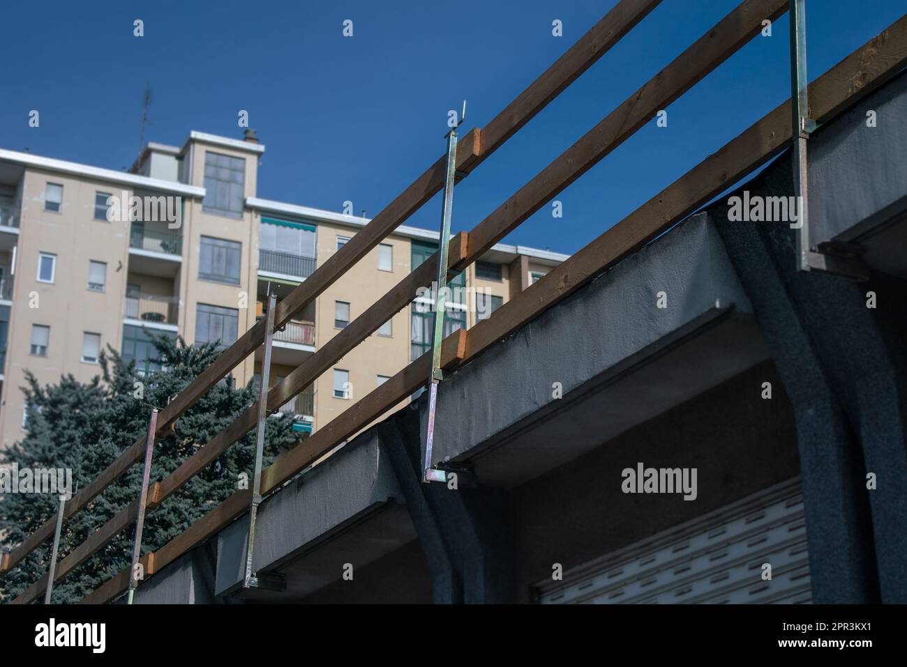 Edge protection scaffold hi-res stock photography and images - Alamy