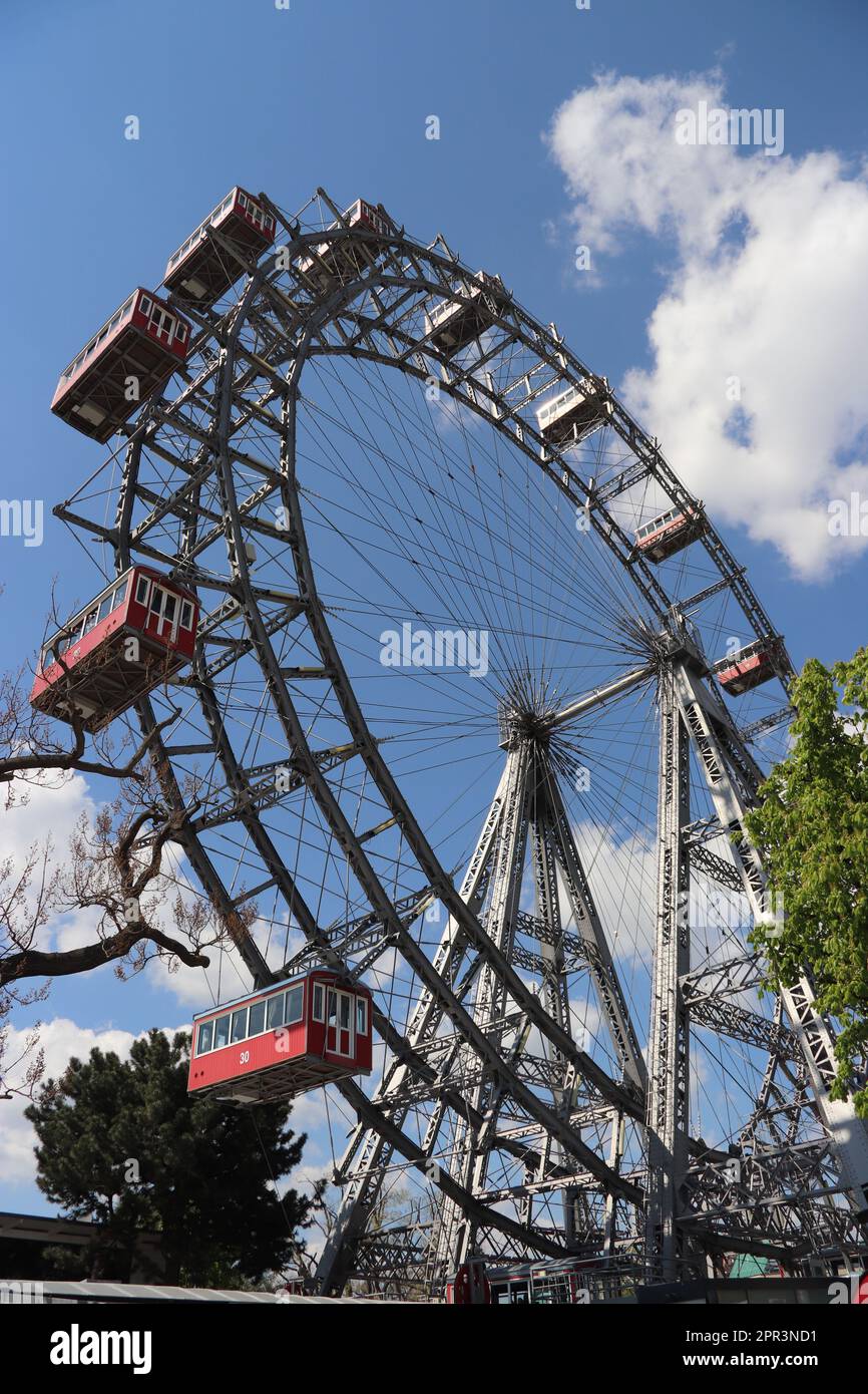 James bond ferris wheel prater wien hi-res stock photography and images ...
