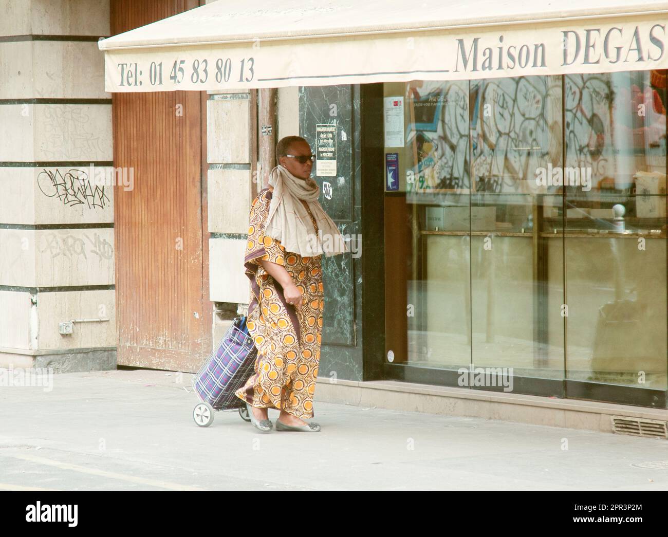 African neighborhoods in paris hi-res stock photography and images - Alamy