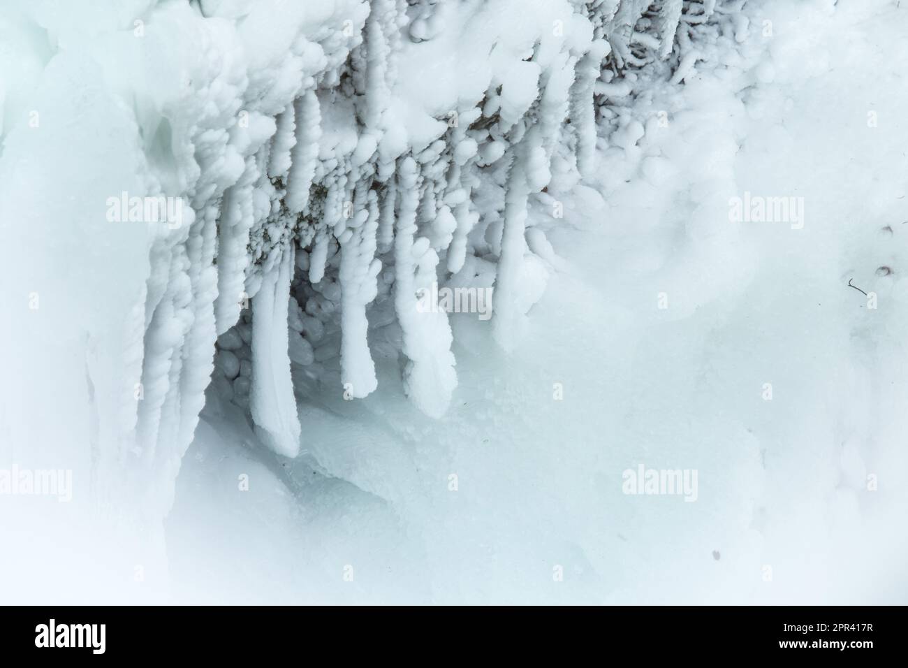 Structures of the snow hi-res stock photography and images - Alamy