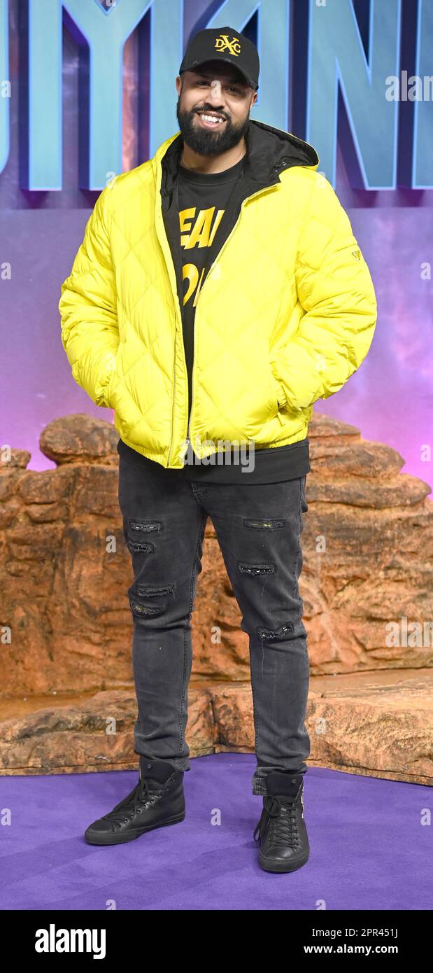 Slogan tops hi-res stock photography and images - Alamy