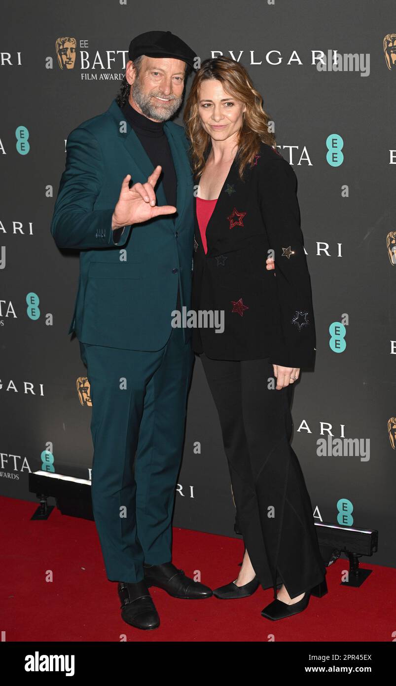 Troy kotsur and deanne bray kotsur hi-res stock photography and images ...