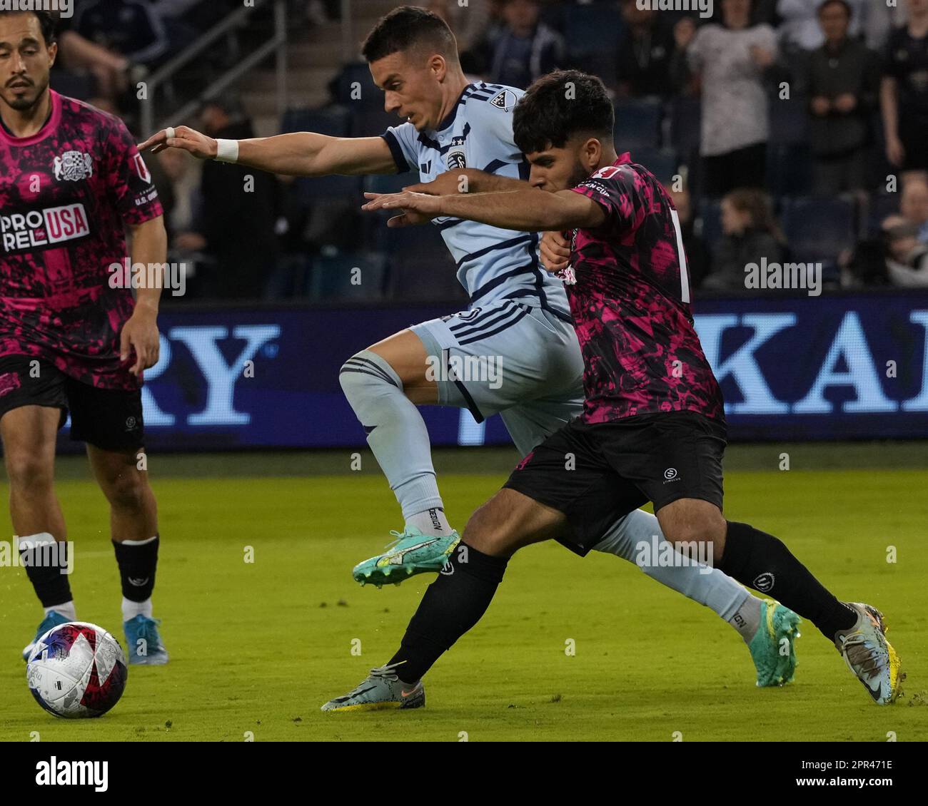 Romantorres hi-res stock photography and images - Alamy