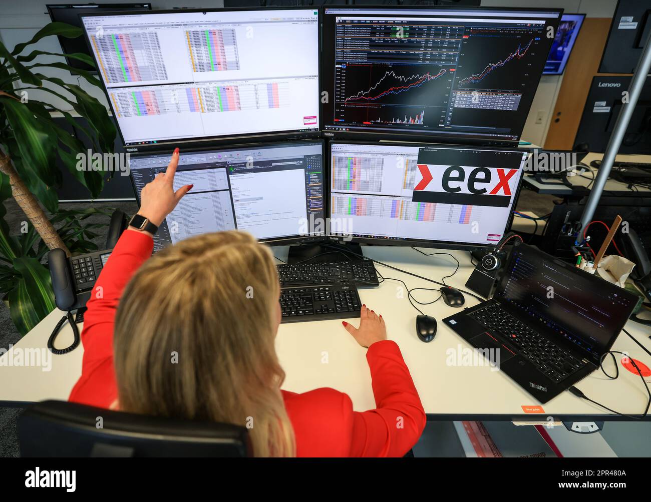 Eex logo hi-res stock photography and images - Alamy