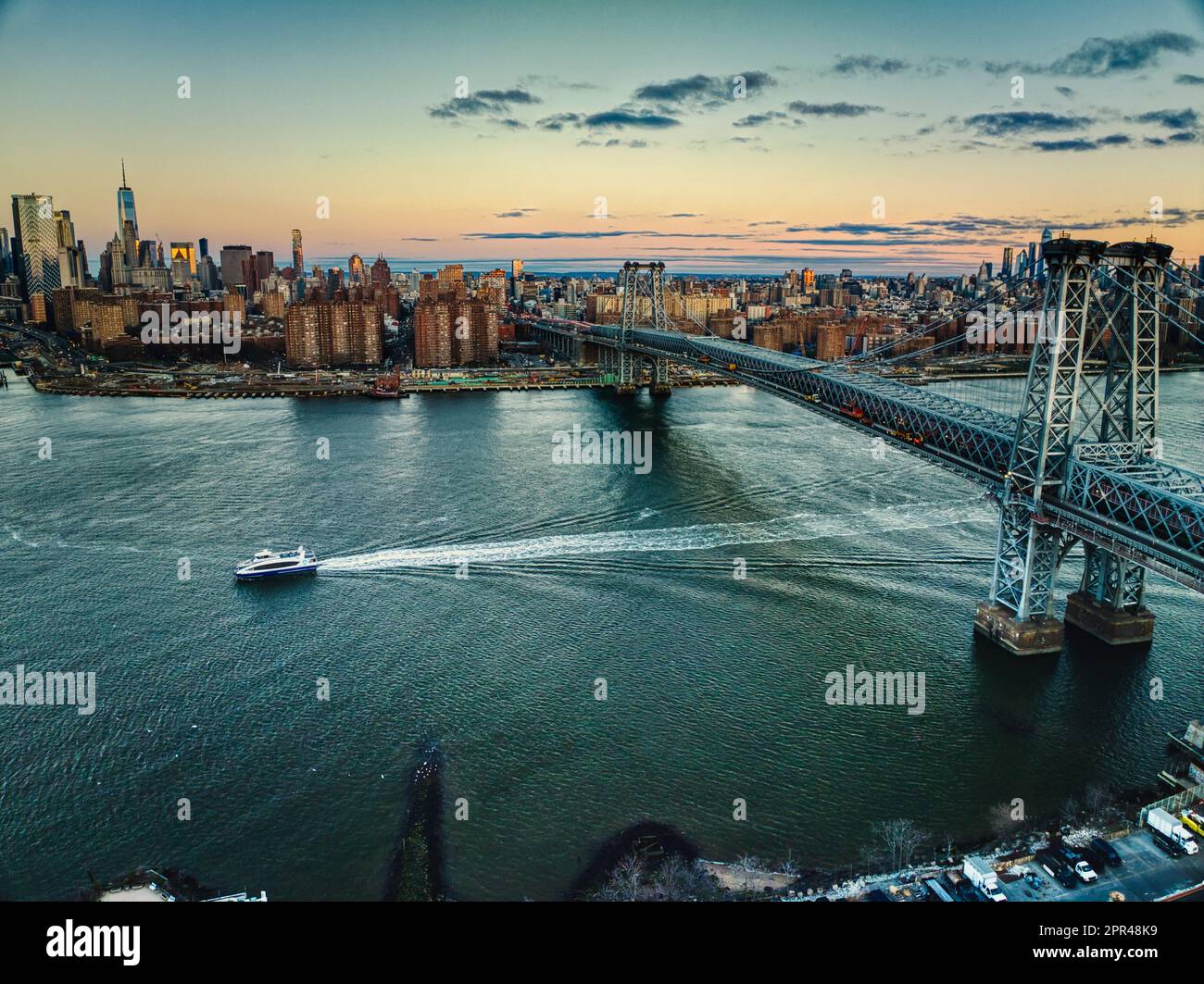 Stunning view iconic brooklyn hi-res stock photography and images - Alamy